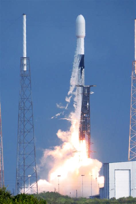 Spacex Sets New Record With 143 Satellite Launch Aviation Week Network