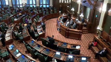 House Once Again Passes Illinois Assault Weapons Ban Sending Bill To