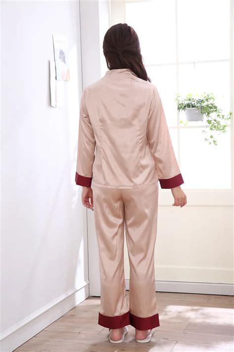 2pcs Chinese Style Women Embroidery Flower Pajamas Set Hot Sale Satin