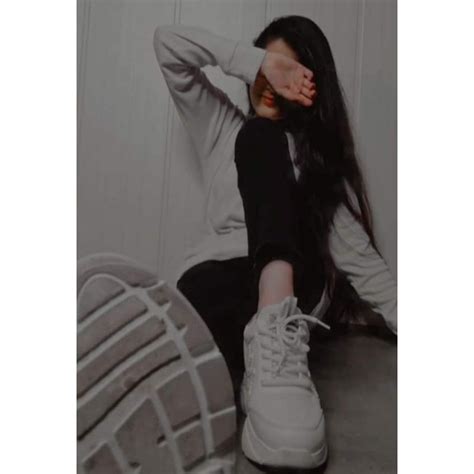 Pin By Saima Khan🌙 On °gírlч Dpzzz Cσllєctíσn° ♥️ Girl Poses Girl