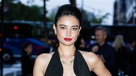 Were Loving Every Single One Of Kelsey Merritts All Black Beachside Looks