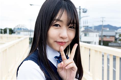 ミス美しい20代コンテスト」グランプリ・川瀬莉子のマシュマロバストに釘付け、『週プレ』で水着姿を披露 Entame Next アイドル
