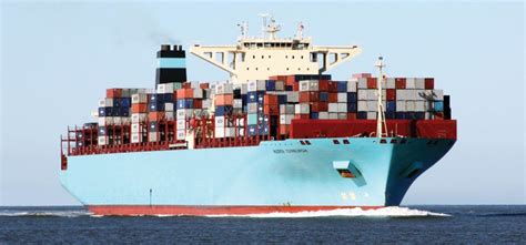 building a multi host multi container orchestration and distributed