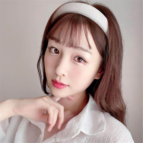 相田瑠菜さんのインスタグラム写真 相田瑠菜instagram 「おはよう♡ 新しくフォロワーさんが 増えて嬉しいです🙇💕 藍菜に興味を