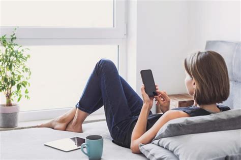 たまにはスマホを手放そう 部屋でのおすすめの過ごし方3つ – Fumumu