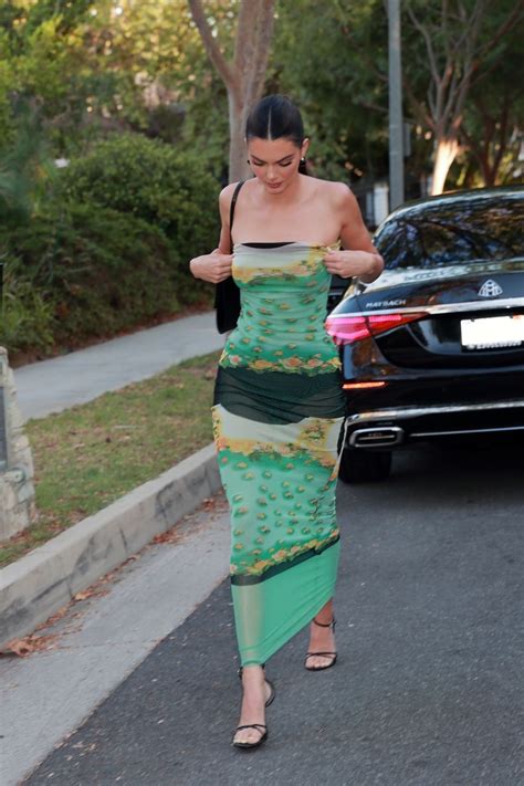 Kendall Jenner Wears A Figure Hugging Green Dress Beverly Hills 08 17