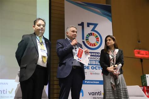 Entrega De Los Reconocimientos A Las Buenas Prácticas De Desarrollo