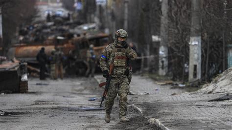 Ukraine War Latest Biden Calls For Putin War Crimes Trial As More