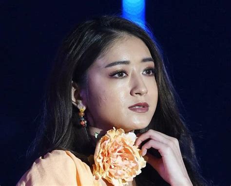 みちょぱ 水中スクーターで海を舞う姿に「泳いでても腹筋割れてる」「人魚姫」の声 芸能 デイリースポーツ Online