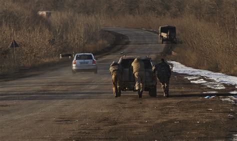 Embattled Debaltseve Falls To Ukraine Rebels Troops Retreat Inquirer