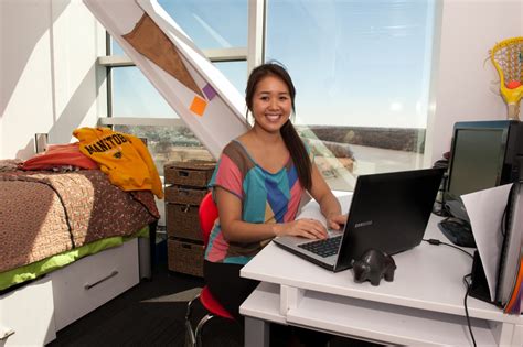 Um Today Huffpo The Most Beautiful University Residences In Canada