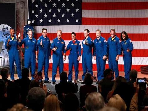 Nasa Names Astronauts For Boeing Spacex Flights To Iss Scheduled For