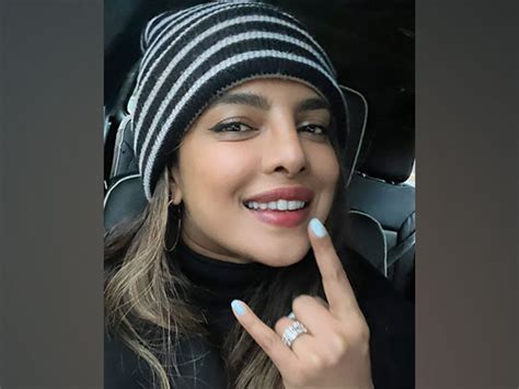 This Is How Priyanka Chopra Wished Everyone Happy New Year Entertainment