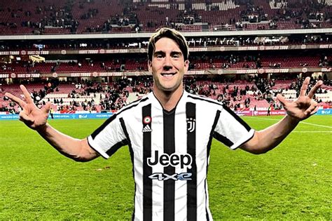 Vlahovic Alla Juve In Arrivo Lofferta Da 60 Milioni E Visite Nel
