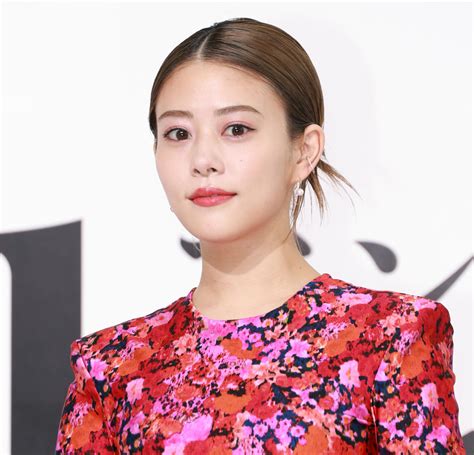 高畑充希「わたしはいま異国におりますが、こちらも溶けそうです」日本の酷暑を癒やす私服姿公開 芸能写真ニュース 日刊スポーツ