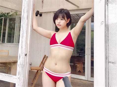 佐藤栞 水着は俺の嫁 全画像表示