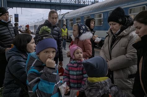 Ukrainians Fleeing The War Are Offered Jobs Across Europe The New