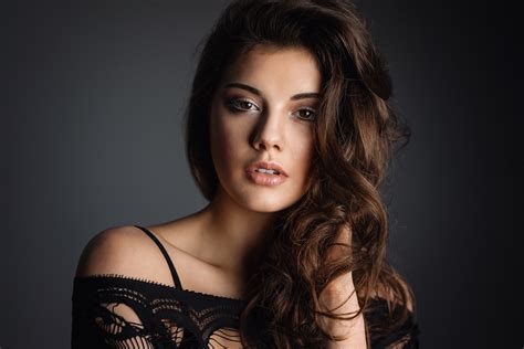 Wallpaper Face Women Simple Background Long Hair Singer Black