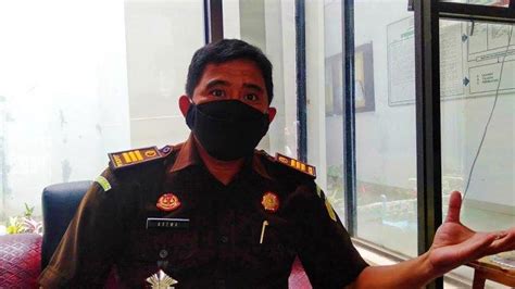 Kejari Ngada Limpahkan Dua Tersangka Kasus Korupsi Jalan Ke Pengadilan