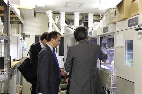 三重大学 生物資源学部・大学院生物資源学研究科 ファジロフ駐日ウズベキスタン大使が来訪しました