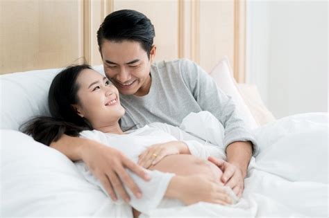 7 Cara Berhubungan Intim Usia Kehamilan 9 Bulan Alodokter