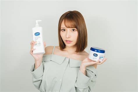 【写真】目指したいのは、思わず触れたくなる肌！セクシー女優・伊藤舞雪のこだわりボディケア Fempass（フェムパス）