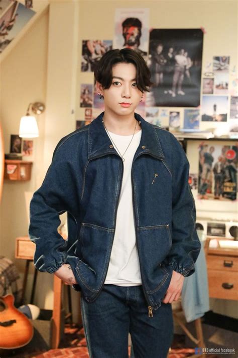 Pin De Thefandomqueen Em Jeon Jungkook 전정국 Bts Jungkook Jungkook
