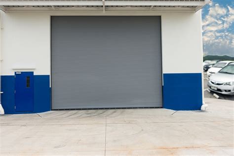 A Guide To Choose The Right Commercial Roller Door