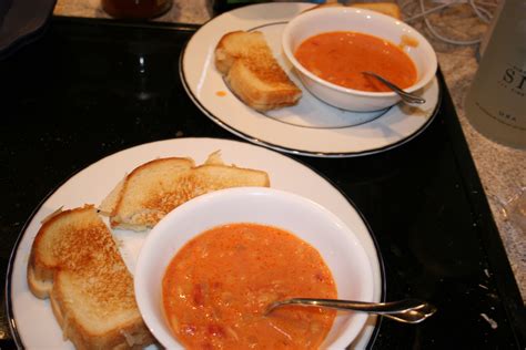 Easy Tomato Soup And Grilled Cheese Croutons The Contessa Curessa Project