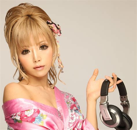 紅音ほたる 「潮吹きクイーン」 元人気av女優 紅音ほたるさんが急逝 Naver まとめ
