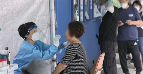 코로나 31일부터 4급 전환…검사·치료·입원 뭐가 달라지나