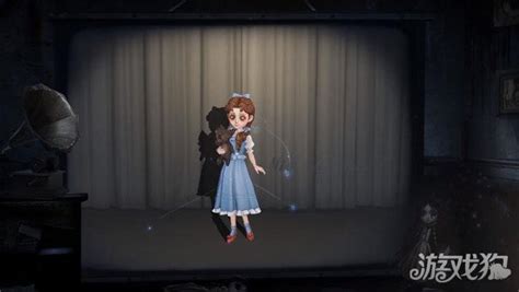 第五人格奇珍时装小女孩桃乐丝游戏内效果展示 游戏狗