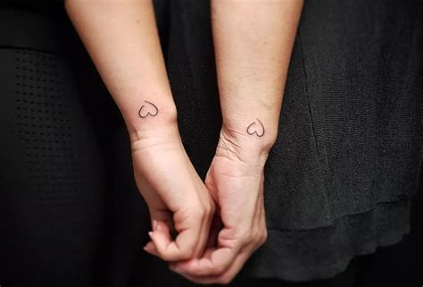 12 Beautiful Mother And Daughter Tattoo Ideas To Showcase Your Love