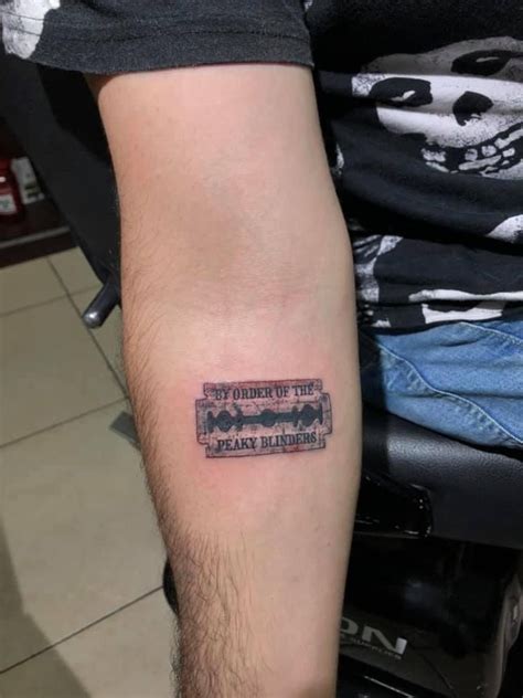 Pin De Luis Emanuel En Salvamentos Rápidos Tatuaje De Peluquero