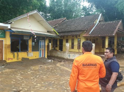Pemkab Garut Tetapkan Status Tanggap Darurat Bencana Republika Online