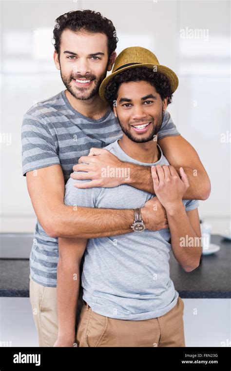 Pareja Gays Fotografías E Imágenes De Alta Resolución Alamy
