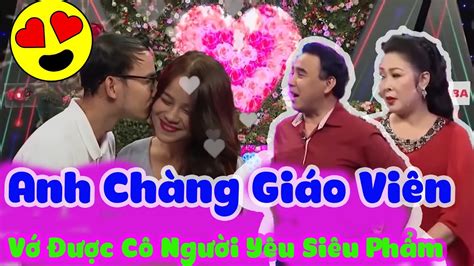 Cô Nàng Thư Ký Xinh Đẹp Chấp Nhận Lời Tỏ Tình Của Chàng Trai Giáo Viên