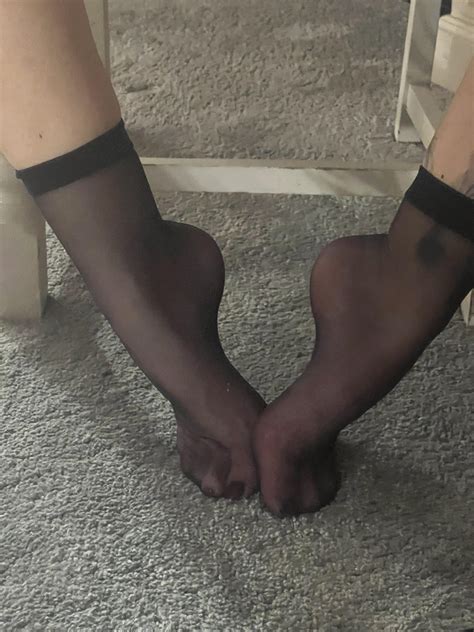 Someone Please Massage My Feet ️🖤 R Nylonfeetlove