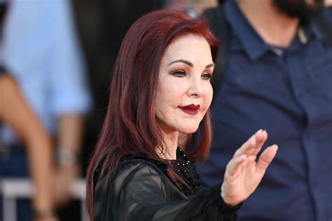 Priscilla Presley Mit 14 Hatte Sie „keinen Sex“ Mit Elvis Presley