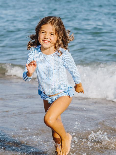 ≫braguita Bañador Niña Rayas Azules Bañadores De Diseño Patucos