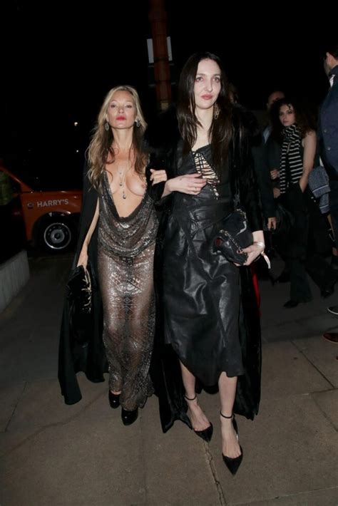 Kate Moss Expose Topless Boobs Out In London Nsfw Hot Celebs Home