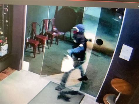 Police Investigate Armed Robbery At Rockhampton 23 December Mirage News