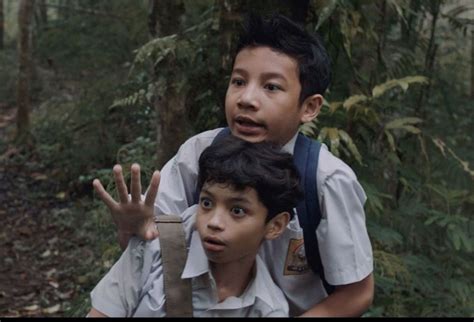Sinopsis Waktu Maghrib Film 2 Juta Penonton Dalam Sebulan
