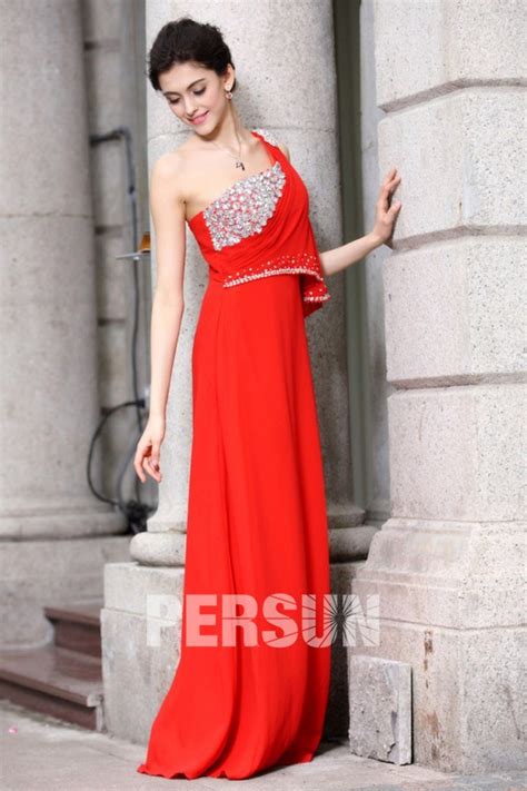 Robe Rouge Splendide Asymétrique Bustier Ornée De Bijoux Jmrouge Fr