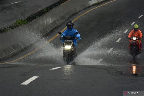 Bmkg Peringatkan Hujan Dan Angin Kencang Berpotensi Turun Di Sejumlah
