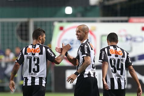 Com Dois De Tardelli Atlético Mg Bate Santos No Independência Por 3 A
