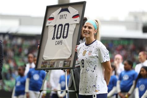 Uswnt Star Julie Ertz Got Emotional During Farewell Match The Spun