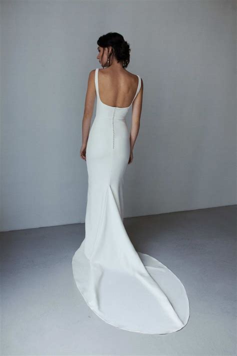 Minimalist Square Neck Crepe Wedding Dress Simple Square Neckline