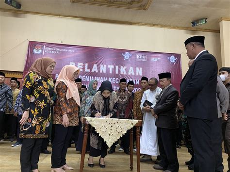 Lantik 60 Ppk Ketua Kpu Bekasi Harapkan Tahapan Pemilu 2024 Berjalan