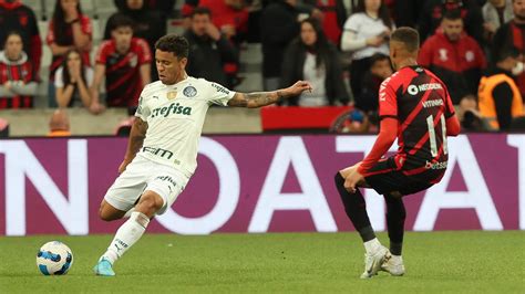 Após Renovação De Dudu Palmeiras Tem Outros Jogadores Com Contratos